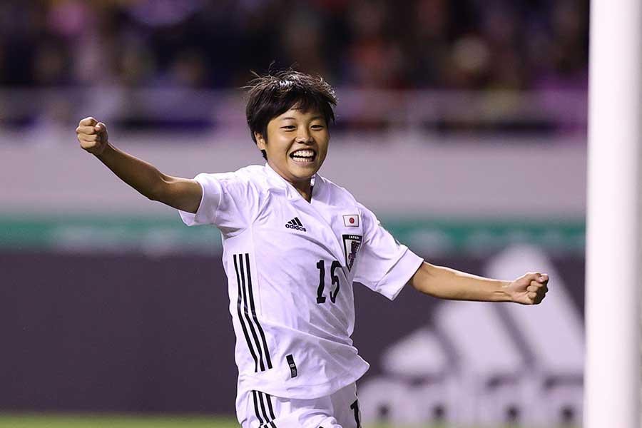 まさに"芸術的弾道"！ ヤングなでしこFWの直接FK弾に反響「こりゃすごい」「昇格もある？」 | フットボールゾーン