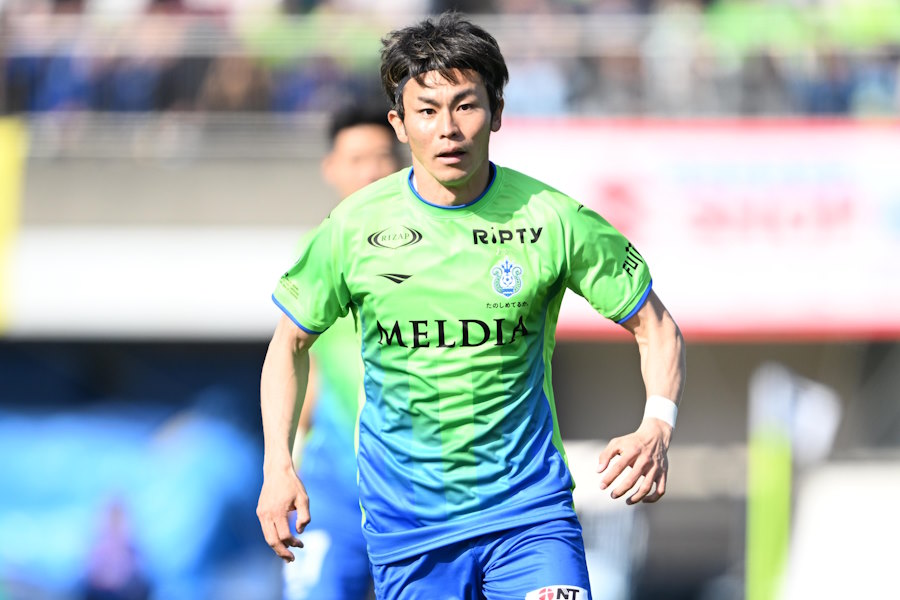 DFが戻るもDOGSO？ 湘南×横浜FM、VAR介入の一発退場劇に代表OB見解「カバーは行けた」 | フットボールゾーン