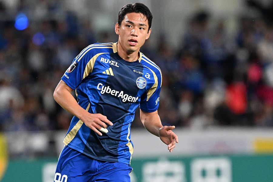 町田戦の膝蹴り「その行為がサッカーなのか」 VAR介入せず…JFA説明「向き合わないと」 | フットボールゾーン