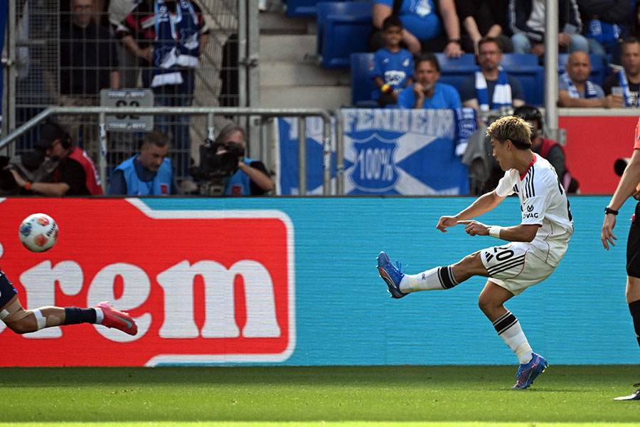 日本人が独1部で2G1A「非の打ち所ない」 衝撃ゴラッソ…現地絶賛の嵐「まさに傑作」 | フットボールゾーン